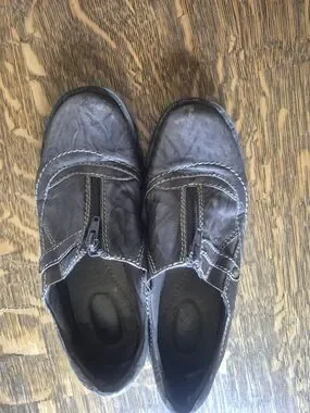 Clarks | Shoes | Clarks Artisan Brown Leather Zip Shoes Womens 8m ...